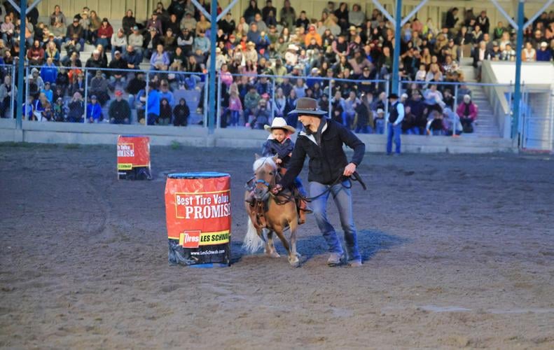 Colville’s 2024 PRCA Rodeo draws crowd, awards $20,000 purse | News ...
