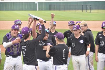 BASEBALL: Fightin' Chicks take next step, win regional title | Sports ...