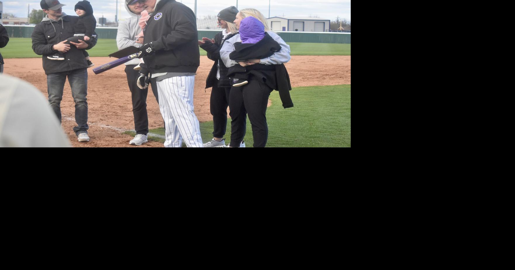 BASEBALL: James earns 800th win | Sports | chickashanews.com