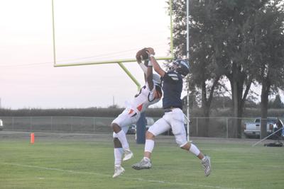 FOOTBALL: Minco players bring in district honors | Sports ...