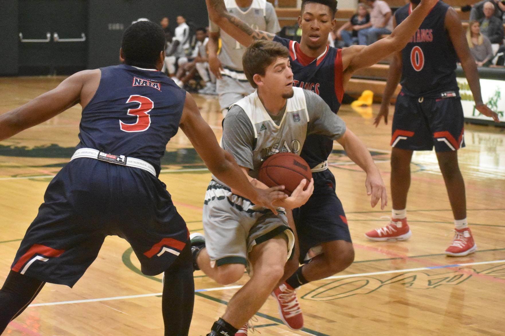 Balanced offense leads Drovers to victory | Sports | chickashanews.com