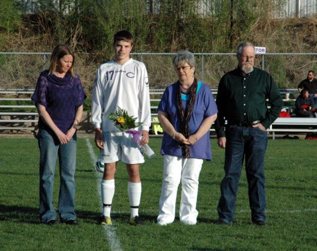 PHOTOS: Chickasha soccer senior night/homecoming | News | chickashanews.com