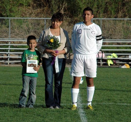 PHOTOS: Chickasha soccer senior night/homecoming | News | chickashanews.com