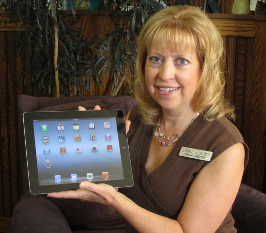 Colfax Public Library receives Dunn Energy Cooperative Grant