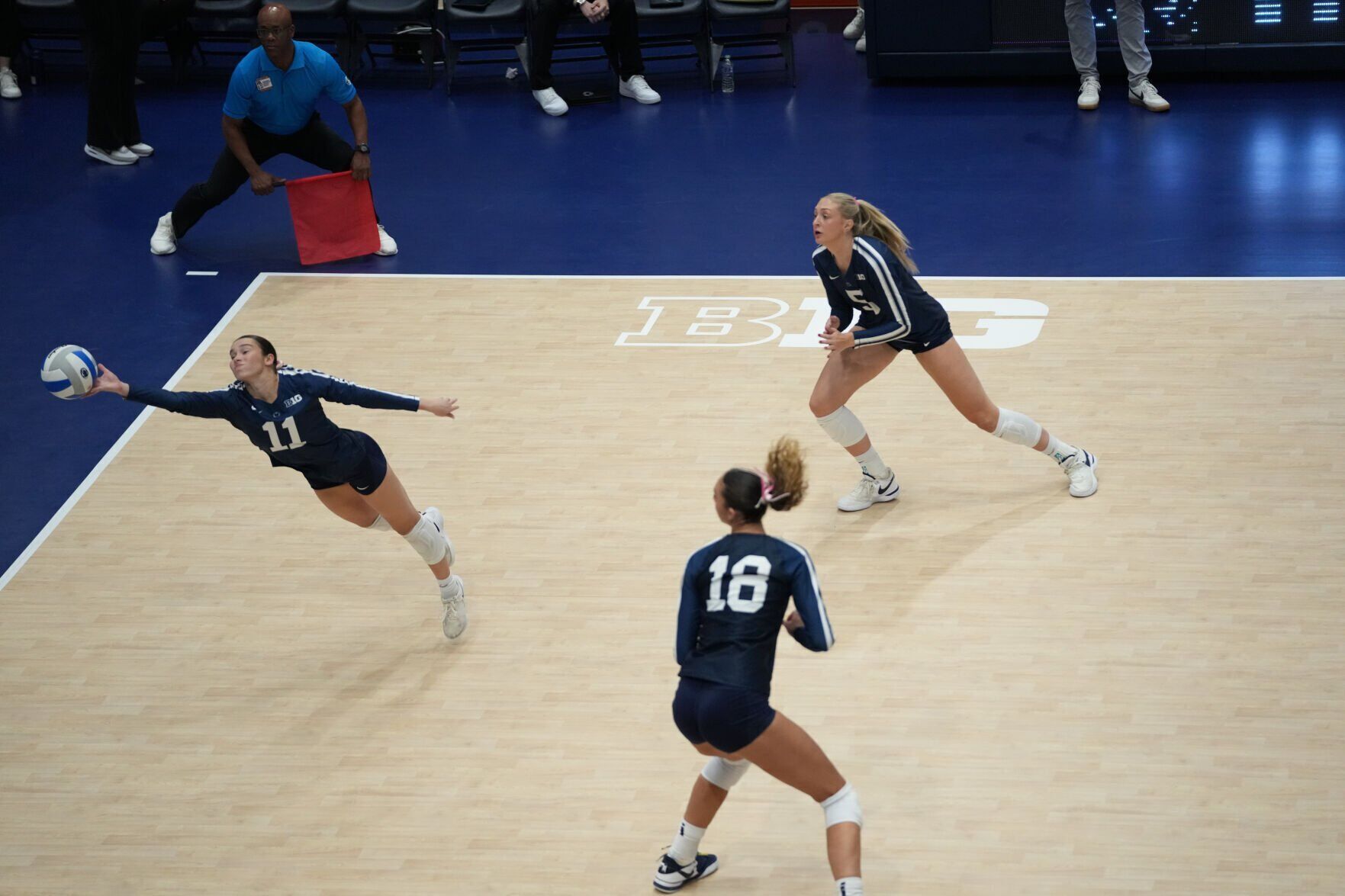 Decelise Champion commits to Wisconsin volleyball