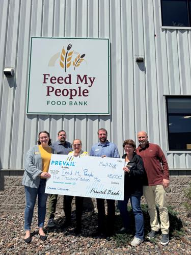 Prevail Bank Donates 5 000 To Feed My People Food Bank In Eau Claire