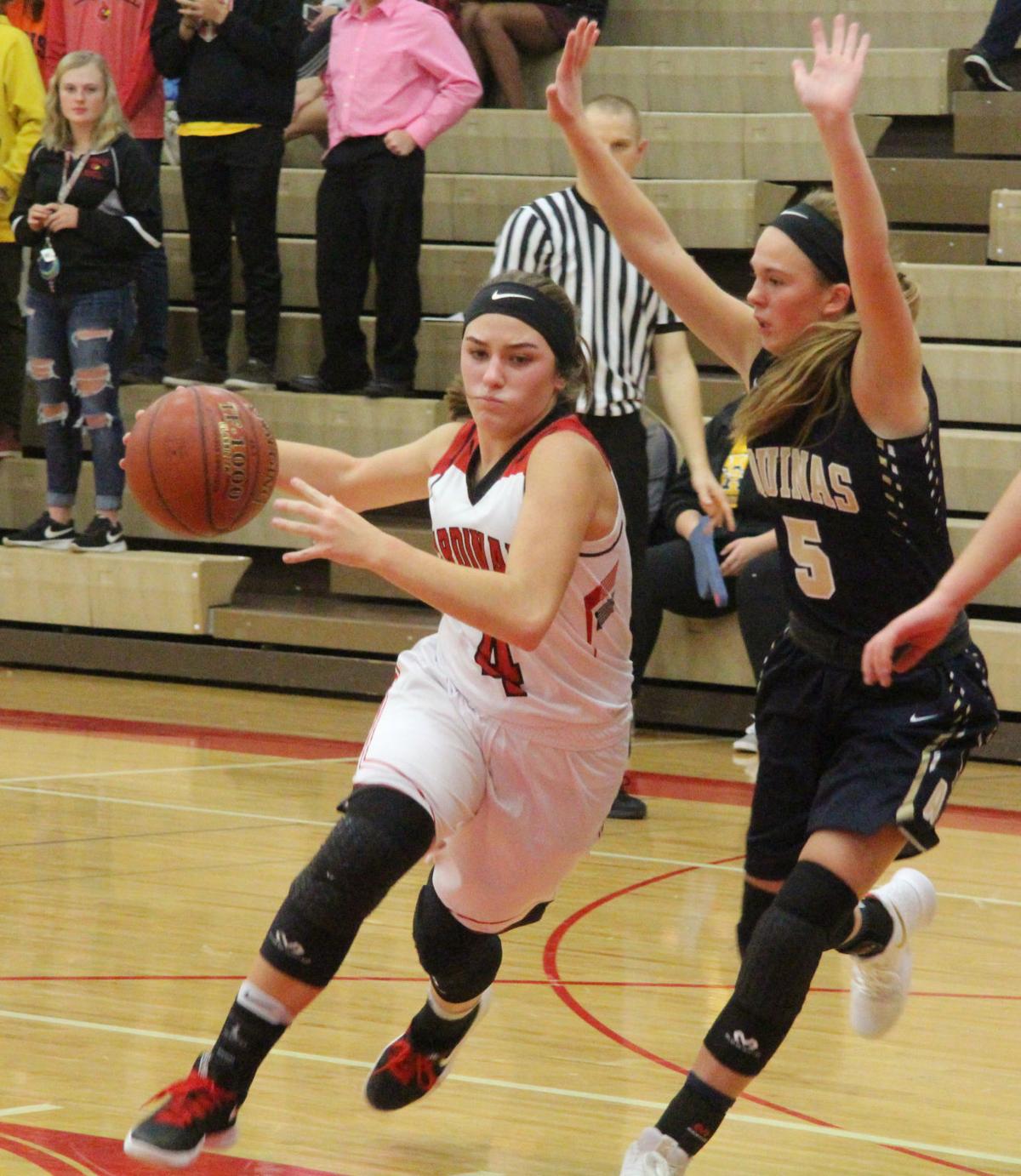 Photos: La Crosse Aquinas at Chi-Hi girls basketball 11-17-17