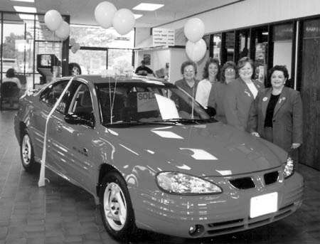 Menomonie consultant receives Mary Kay career car for outstanding ...