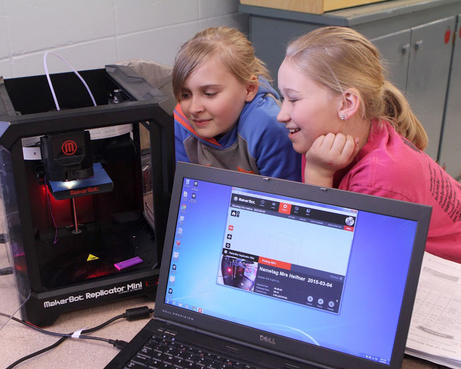 3D printer prepares students to become industry professionals