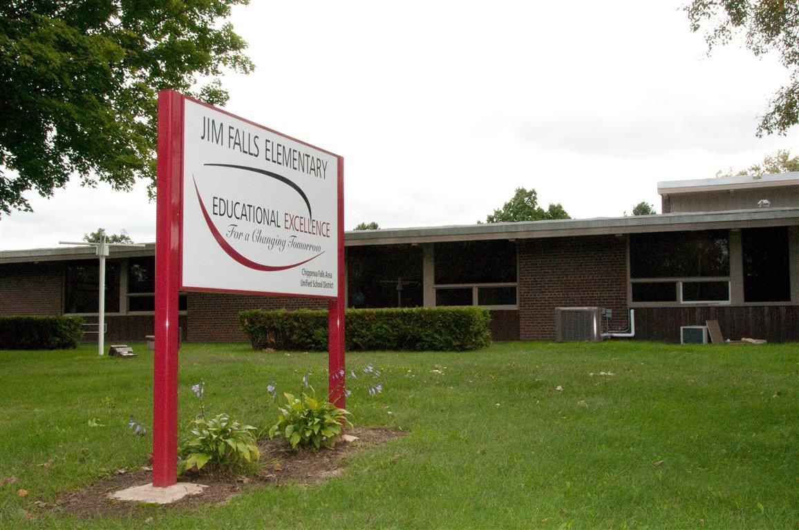 Jim Falls Elementary launches fundraising campaign for new playground ...