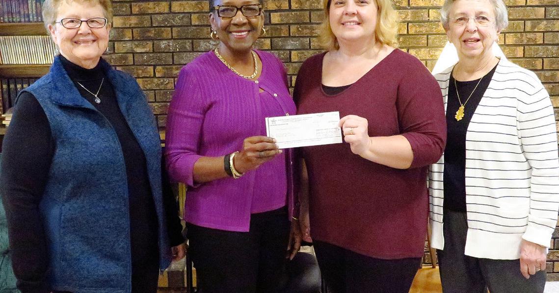 P.E.O. awards grant to Kelly Bien