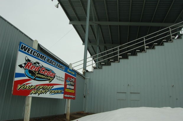 Red Cedar Speedway: Mahder wins the mods