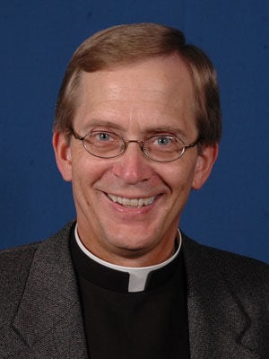 Notre Dame discovers meaning of Christmas amid displacement