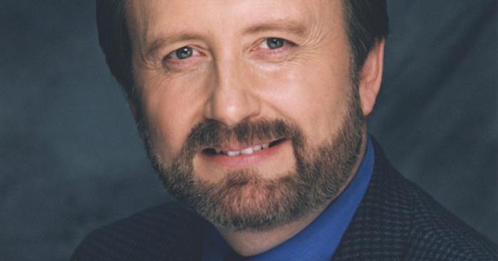 Gordon Jensen performs at Calvary Assembly of God