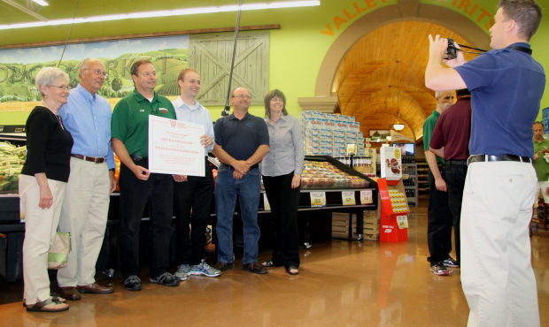 Gordy's president, CFO honored by grocery association
