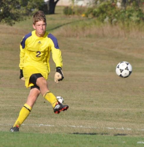 Hudson explodes past MHS