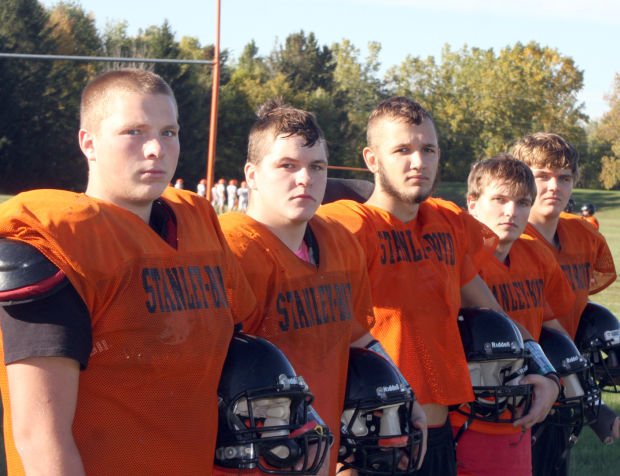 Offensive line sets up Stanley-Boyd football’s success