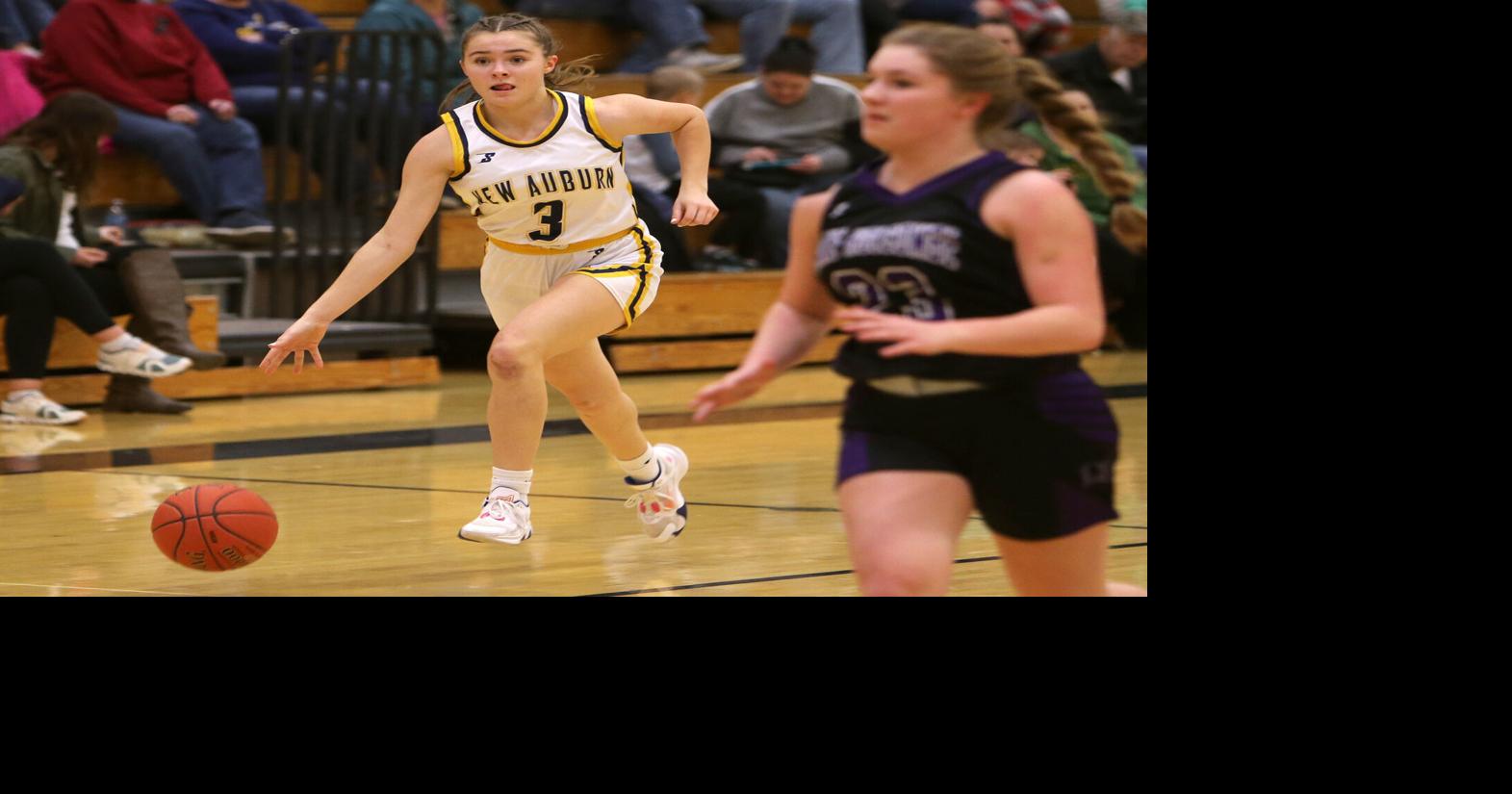 New Auburn, Gilman girls hoops advance in D5 playoffs