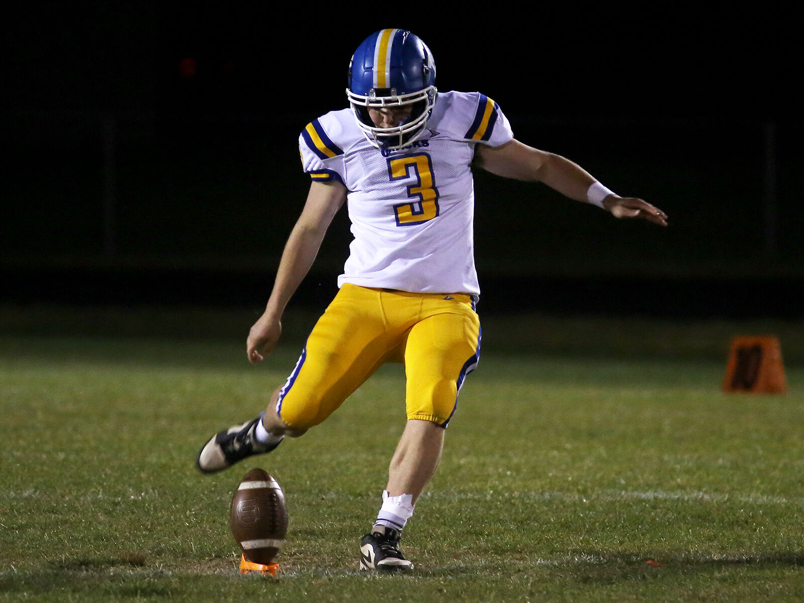 McDonell, Gilman football semifinal playoff scores