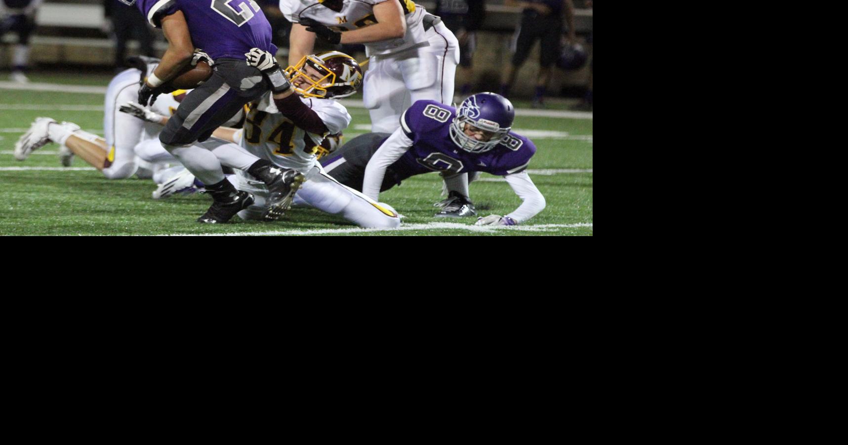 Menomonie football tops Eau Claire Memorial, clinches BRC title