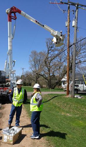 Line job helps light up area