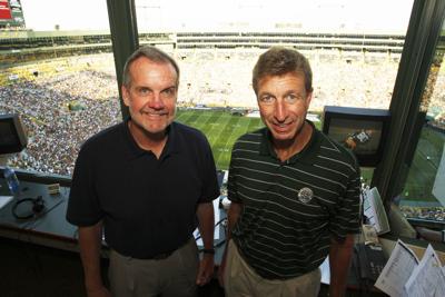 Voice of Green Bay Packers to speak at student center