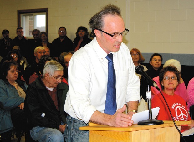 Angry meeting in Lake Hallie shows divide over Walker budget