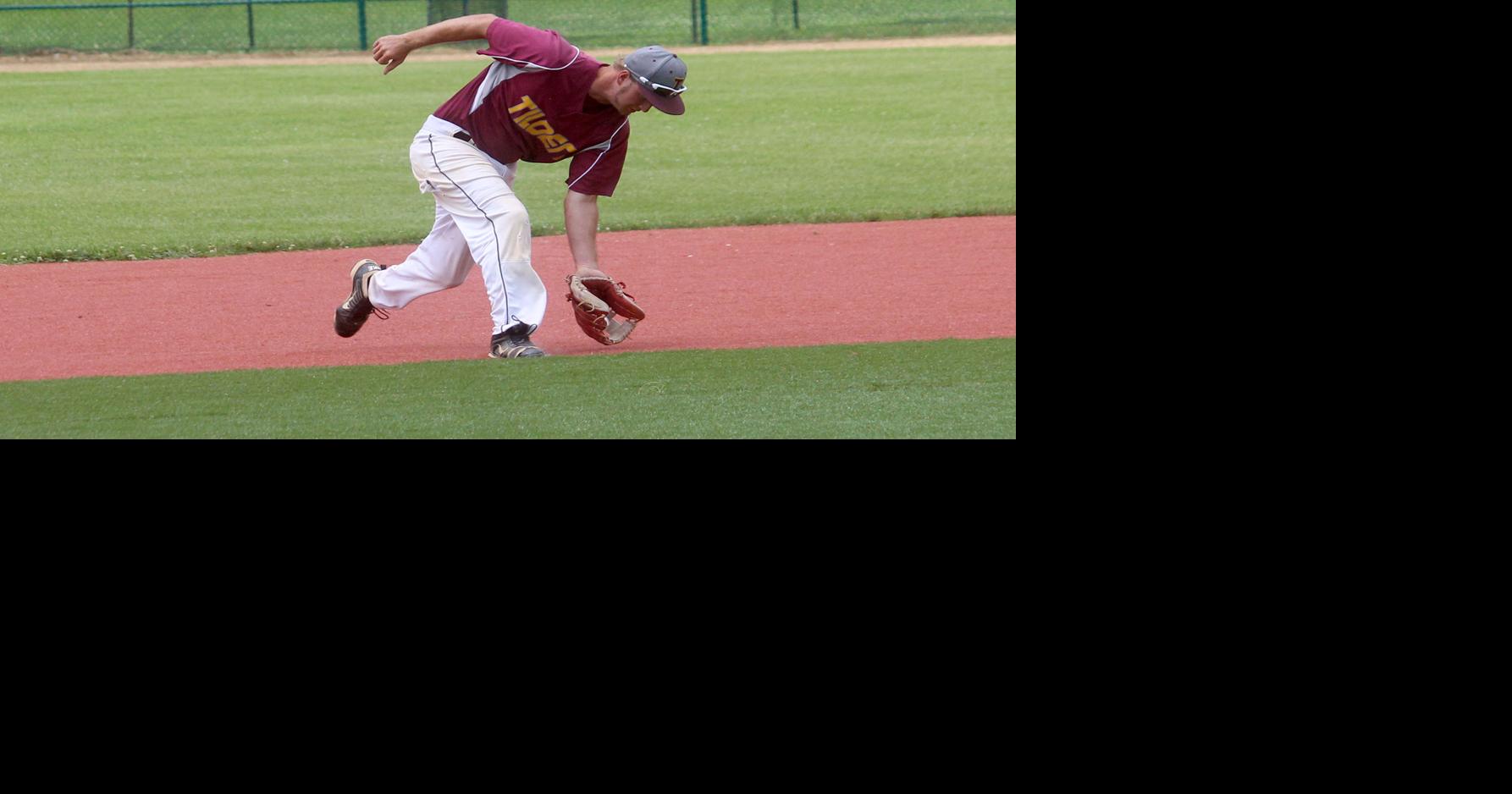 Local Sports Notebook: New generation carries Tilden back to Wisconsin ...