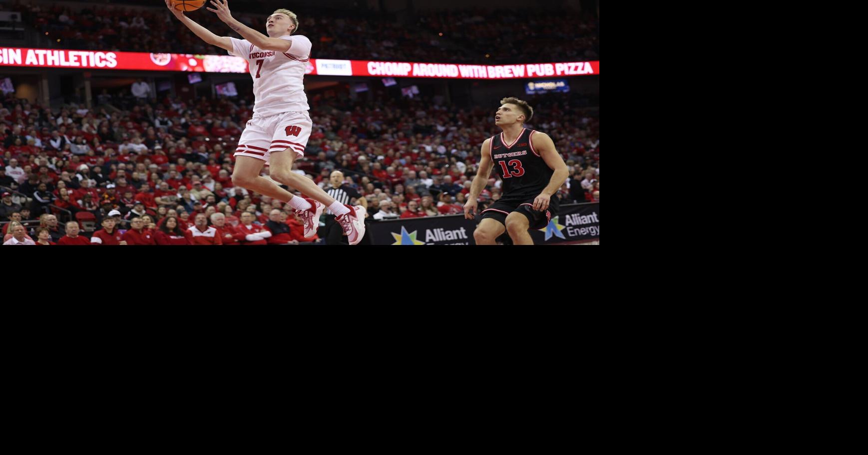 Wisconsin easily beats Penn State with strong effort