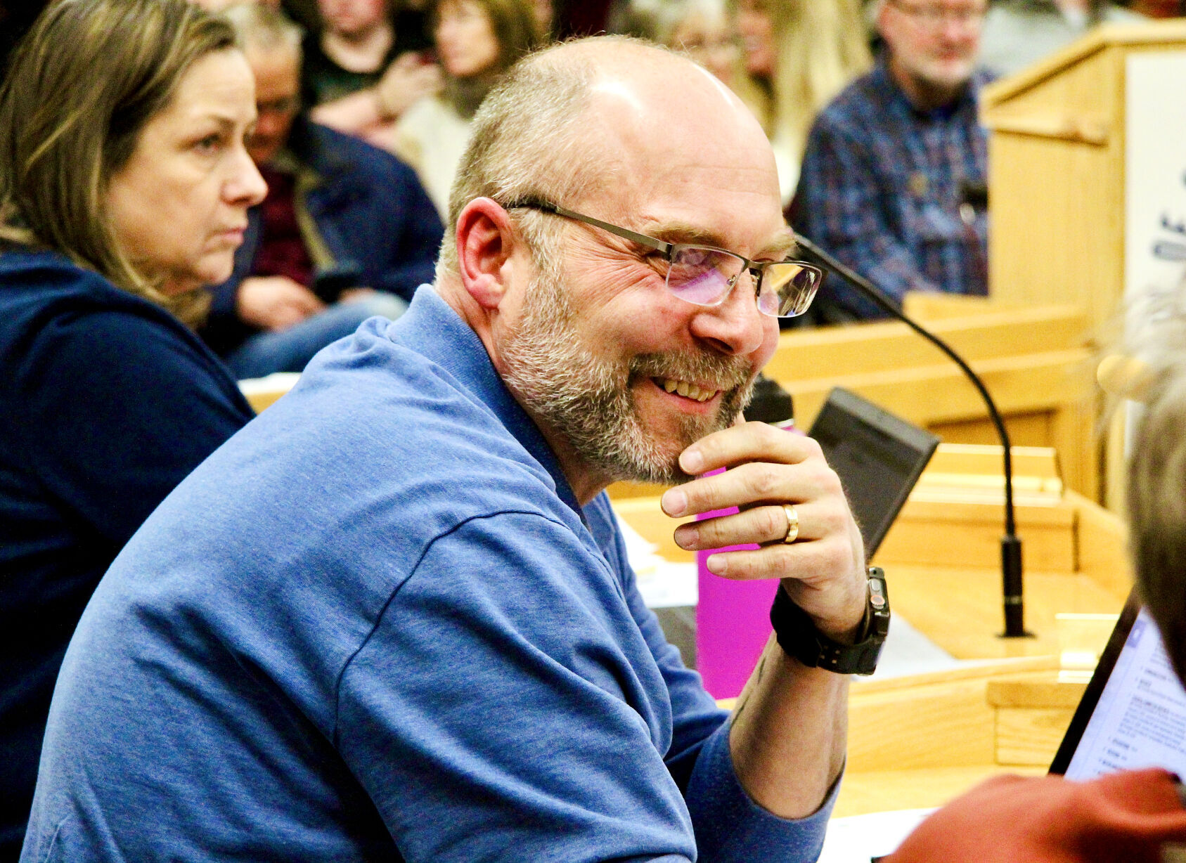 Greg Hoffman retires, Jason Hiess takes over as mayor