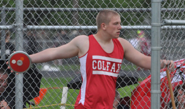 Kragness, Lieffort each win pair of regional titles