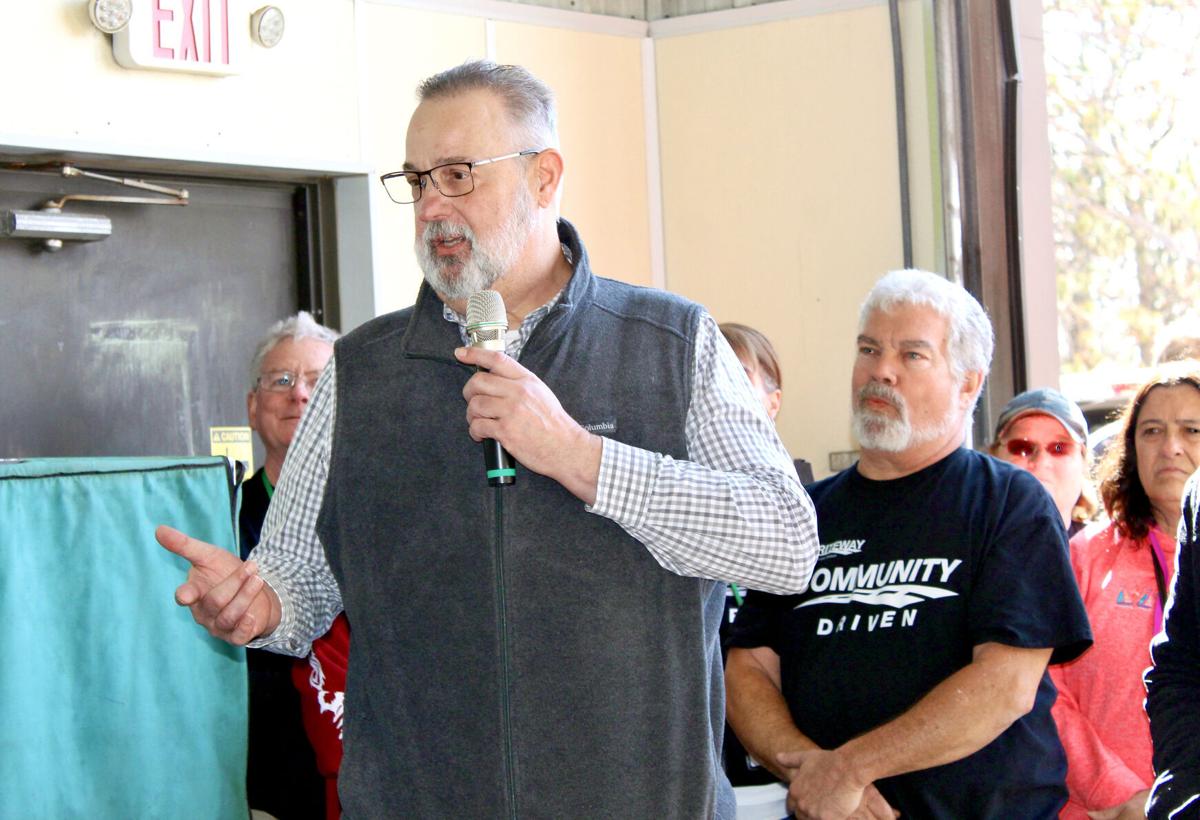 Chippewa Falls Schools Superintendent Holmes announces retirement