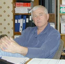 Professor lives textbook life on Lake Wissota