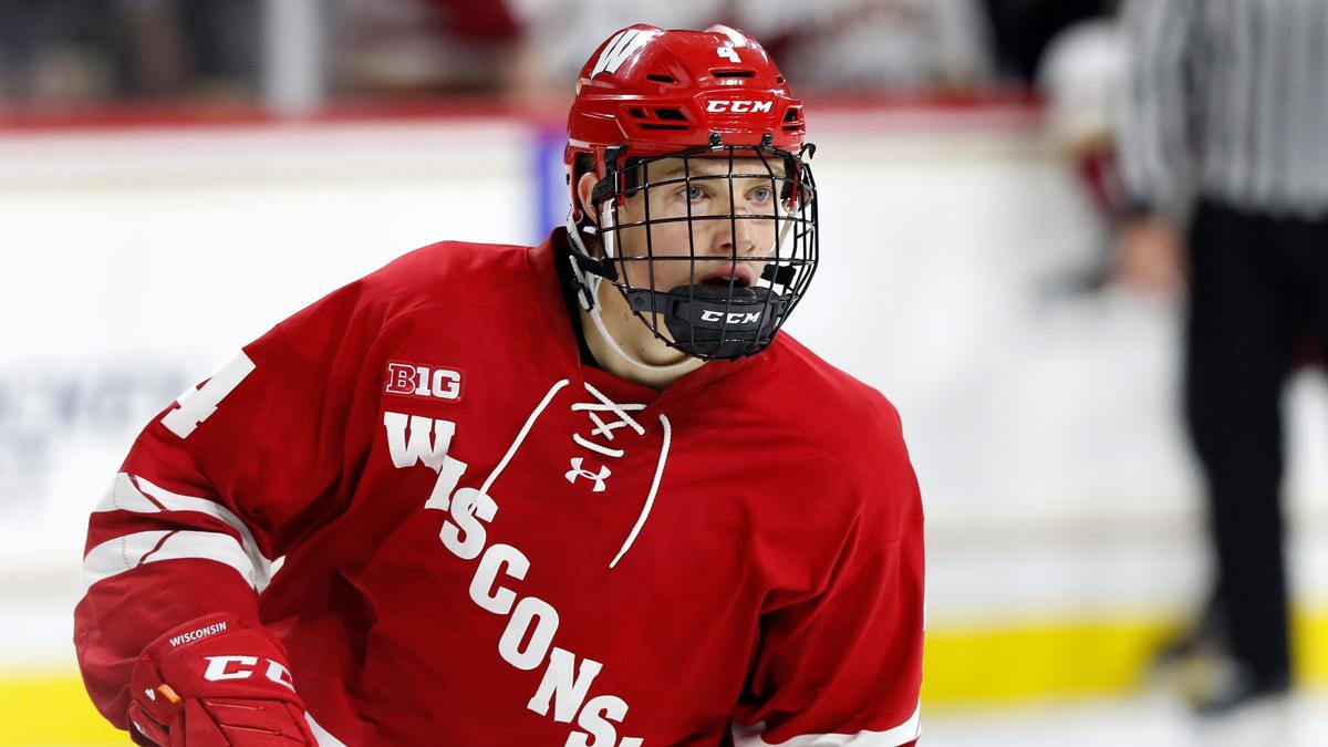 Wisconsin Badgers' Dylan Holloway shows off skill set on confidence ...