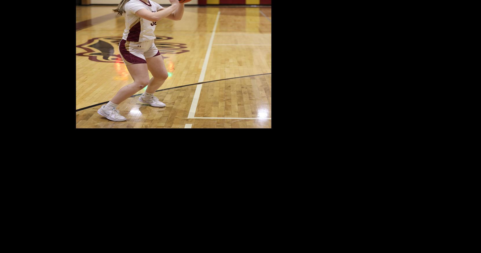 CHS Girls Basketball vs. Chinook | | choteauacantha.com