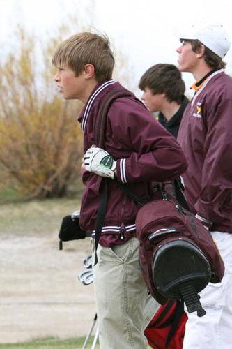 CHS golf team preparing for divisional | Sports | choteauacantha.com