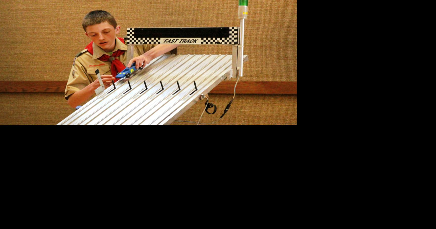 Scouts race their best pinewood creations | News | choteauacantha.com