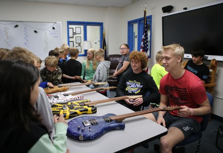 FHS seniors make guitars in physics class | | choteauacantha.com