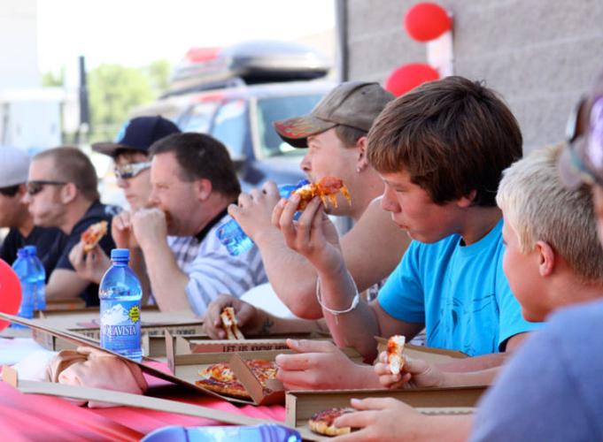 Pizza-eating contest | | choteauacantha.com