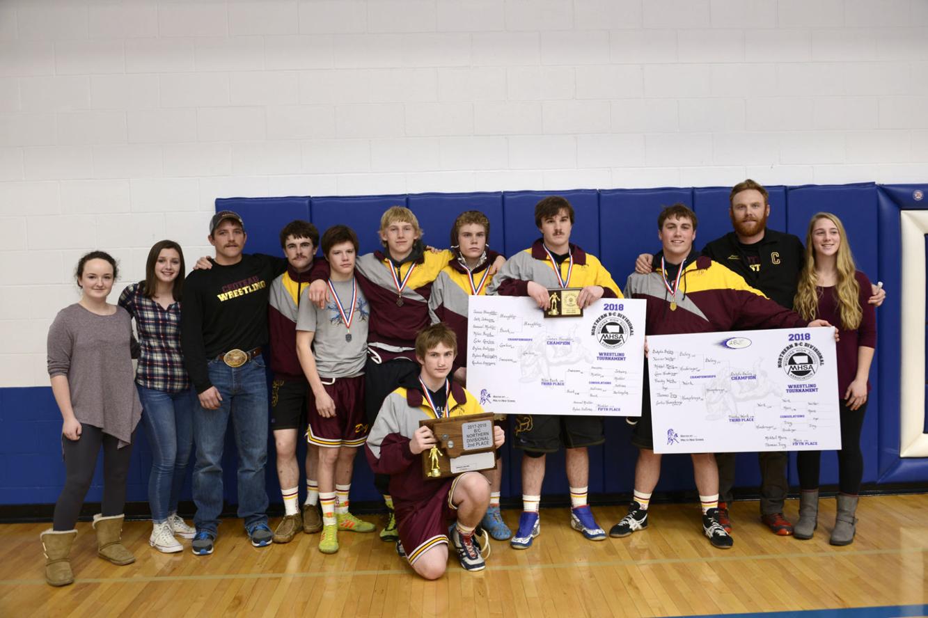 Wrestlers finish 2nd at divisional | Sports | choteauacantha.com