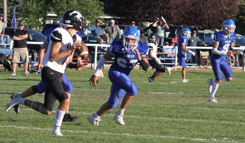 Fairfield Football vs. Eureka | | choteauacantha.com