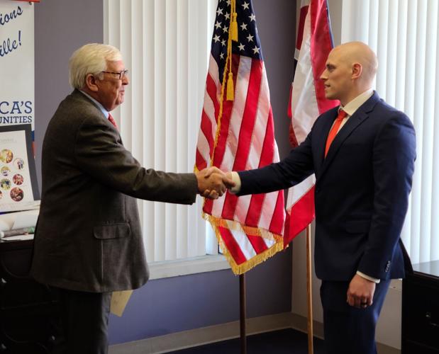 Carver sworn in as newest hire for CPD | News | circlevilleherald.com
