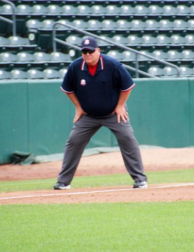 Swingle works first state tourney game | Sports | circlevilleherald.com