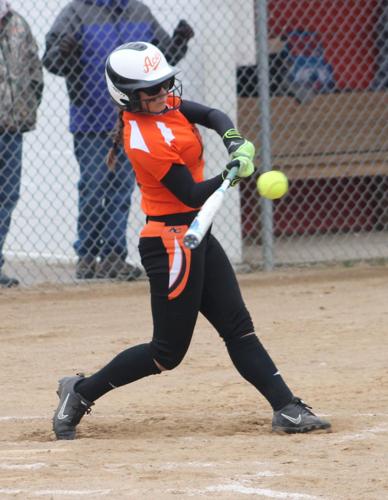 Aces ride big inning to win over Braves | Sports | circlevilleherald.com