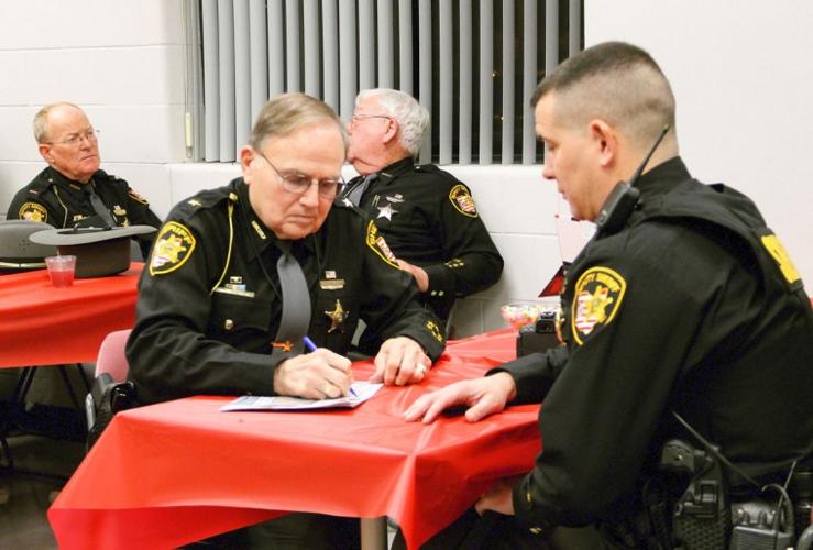 Sheriff send-off | Gallery | circlevilleherald.com
