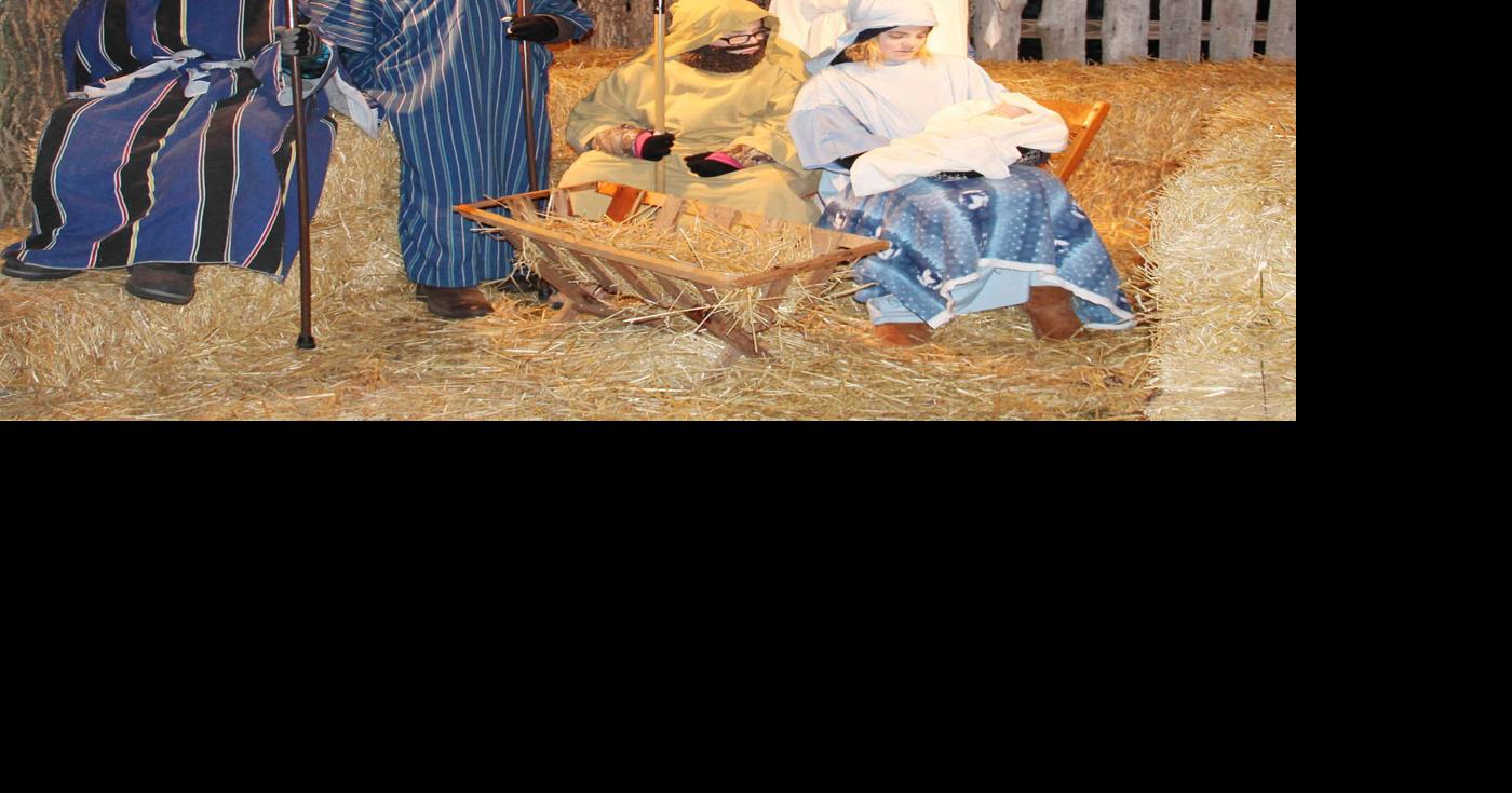 Nativity walk brings Christmas story to life | News | circlevilleherald.com