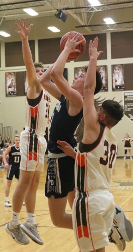 Statesmen win thriller over Eagles | Sports | circlevilleherald.com