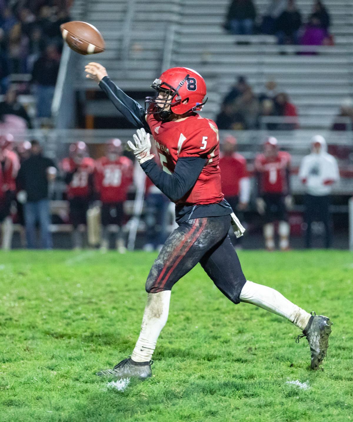 Back in black | Sports | circlevilleherald.com