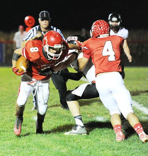 Braves get past miscues to beat Falcons | Sports | circlevilleherald.com