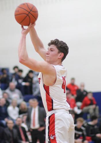 Braves stymie Panthers in tourney opener | Sports | circlevilleherald.com